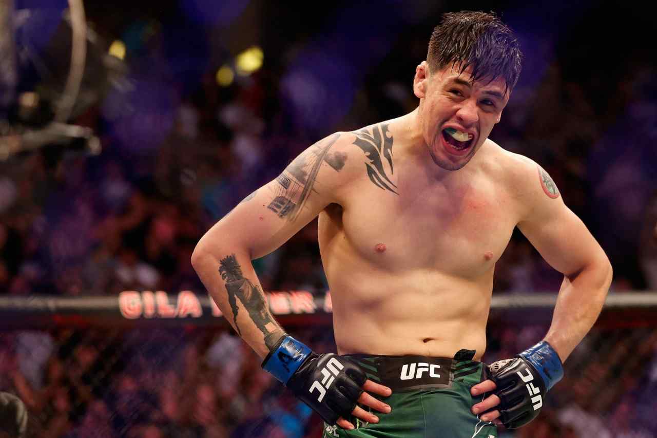 best-ufc-boxers-brandon-moreno - Origin Fighter